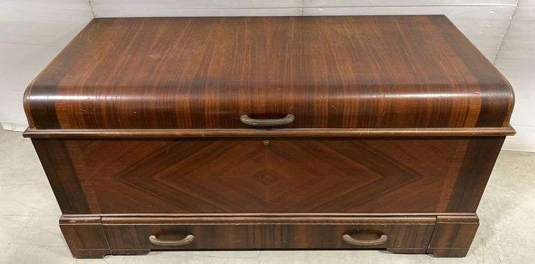 Old Roos Sweetheart cedar chest with drawer, 43"W x 17"D x 22"H, nice ...