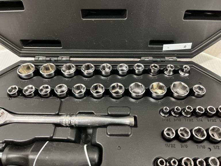 Husky 75-piece mechanics tool set, 5/8" ratchet, 1/4" drive tool, deep and shallow well sockets ...