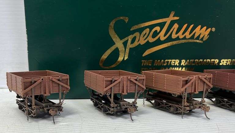 Bachmann Spectrum models of Narrow Gauge trains, include: (2) Denver ...