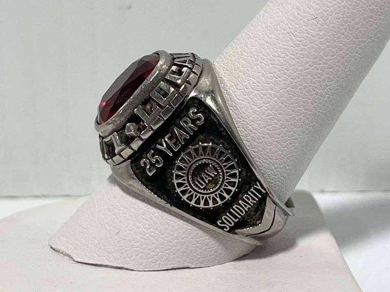 UAW 25 Years of Service ring with case, size 10, good, Except where ...
