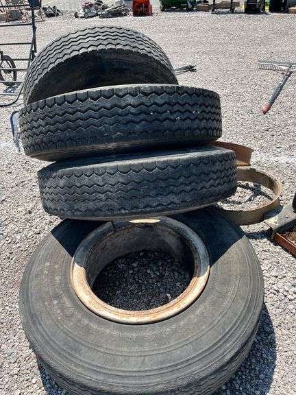 Set of (4) semi trailer rims and tires with spacers, 1000R20, cracked ...