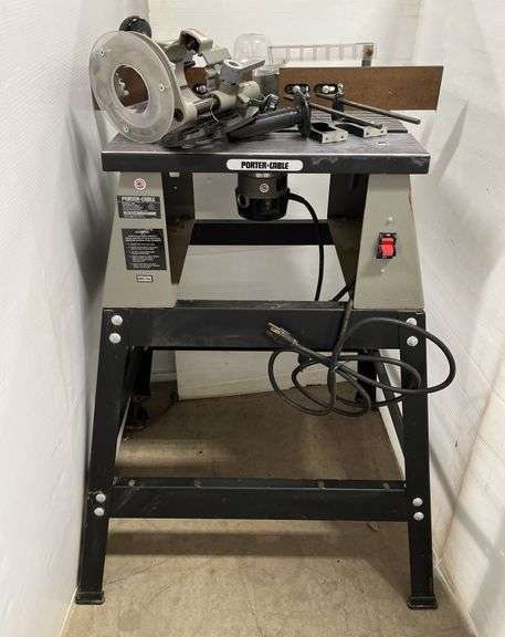 Porter-Cable table router, comes with the attachments, works well ...