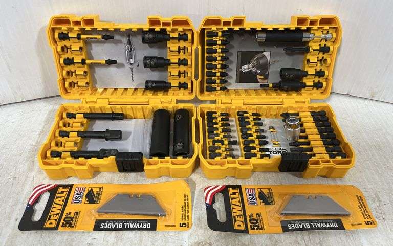 DeWALT bit sets, all like new with new razor blades - Albrecht Auction ...