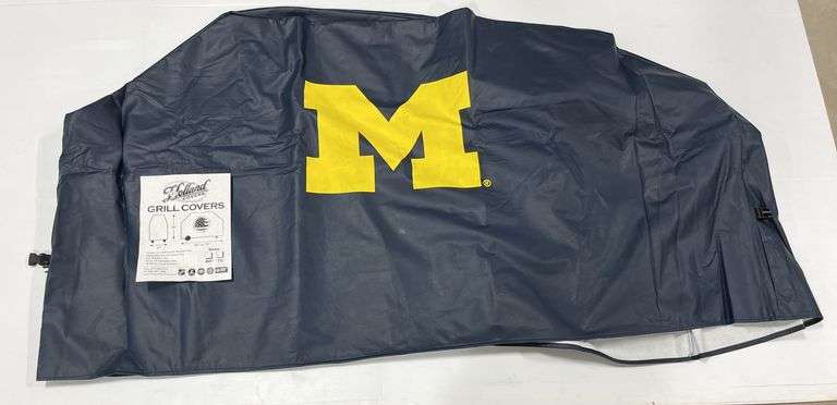 Holland "Michigan" grill cover, NIP - Albrecht Auction Service