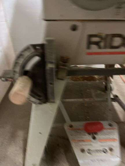 Ridgid 10" Contractor Table Saw, Model TS24241 with (2) Guides ...