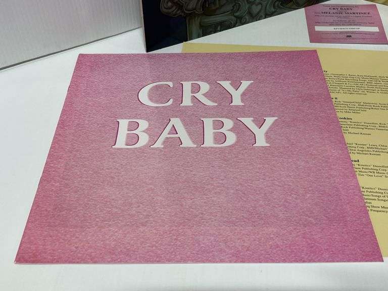 Melanie Martinez "Cry Baby" vinyl record with booklet, near mint ...