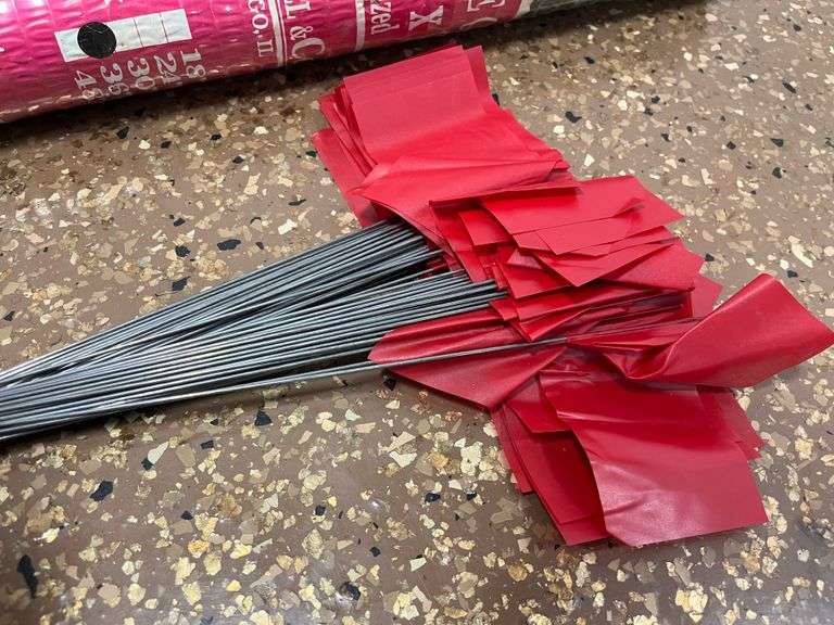 Hardware Cloth; 1/2" x 1/2" Roll of Galvanized Screen, 3'W x 5'L; Flag ...