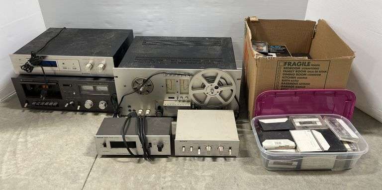 Pioneer 9" reel to reel model RT 707 with take-up reel and reels with ...