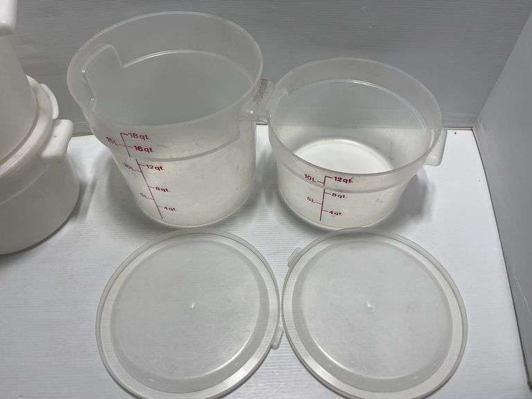 (2) White polycarbonate food storage containers with lids, 12"Dia x 8 1 ...