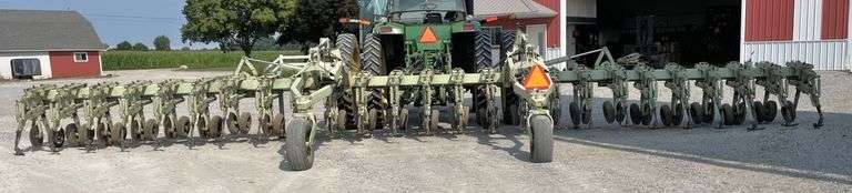 Orthman 9300 Row Crop Cultivator, 24-22" Row Spacing, Double 7x7 ...