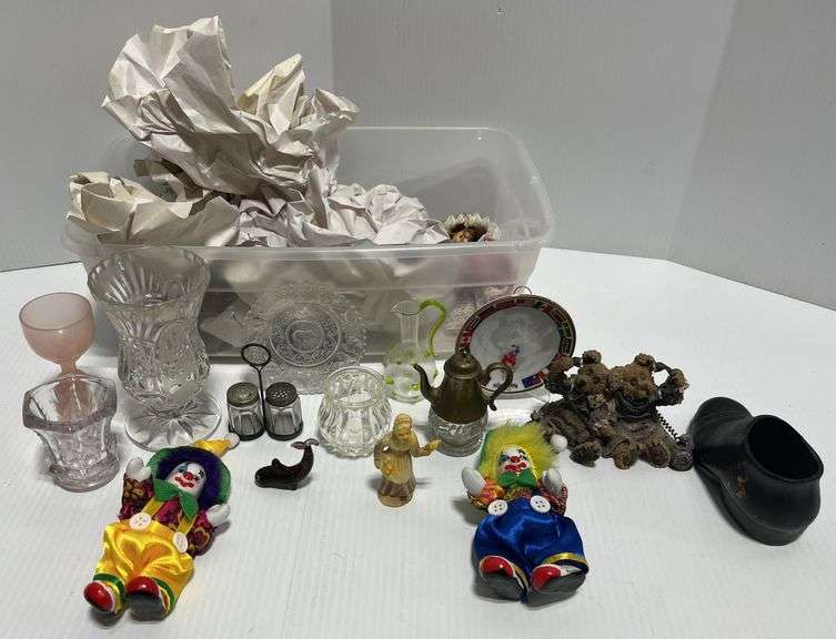 (4) Salt and pepper shakers; Goebel fish; Assorted blown glass ...