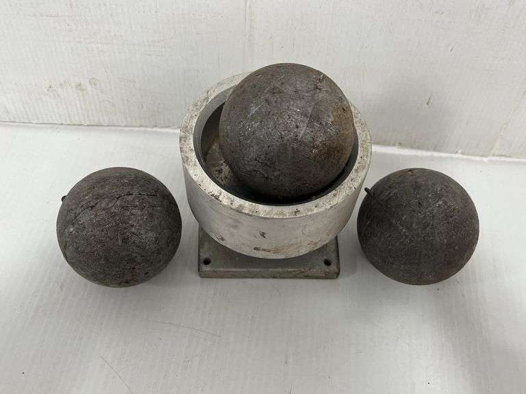 (3) Fishing cannon balls, 6 lbs., and a cannon ball stand, good ...