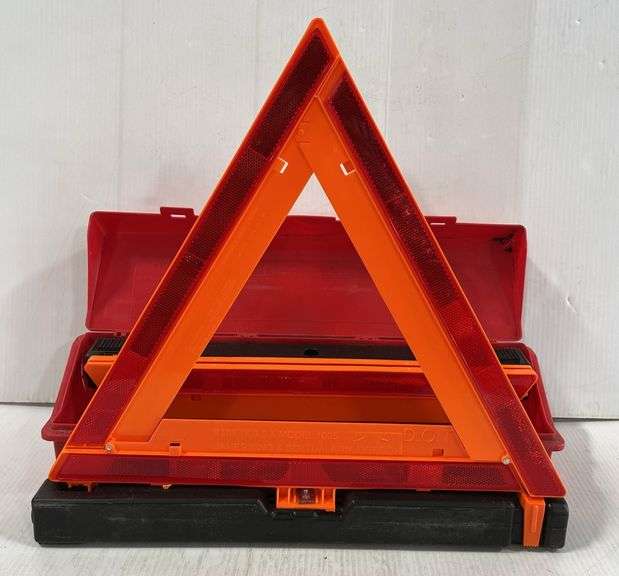 Safety triangles, 18"W - Albrecht Auction Service