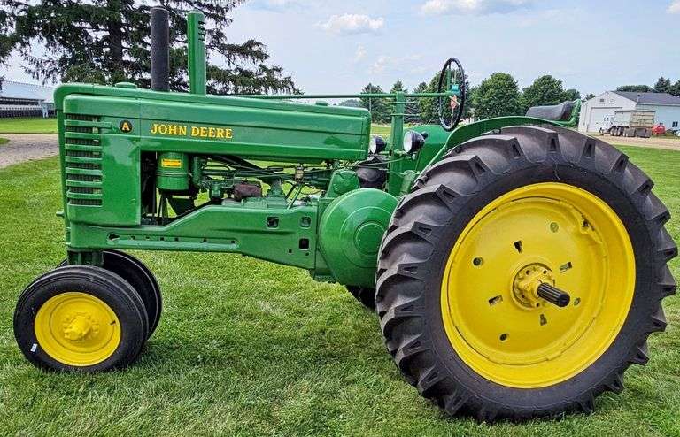 This item Selling ABSOLUTE! ~~~ 1952 John Deere Model A Tractor, Serial ...