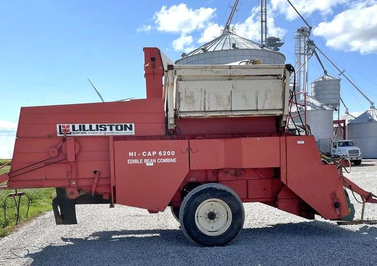 Lilliston 6200 Edible Bean Combine, Equipped with a Pickett Pick-Up, 12 ...
