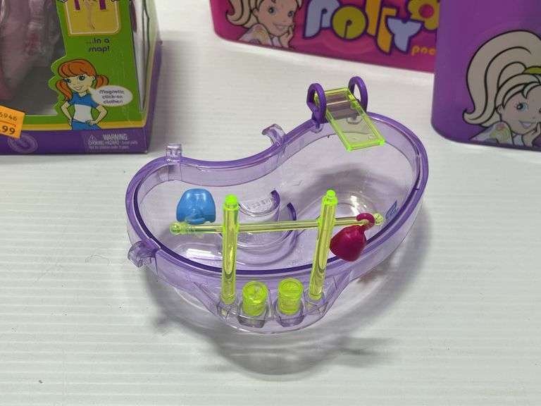Polly Pocket bundle, includes: Quick Click Pool Party, Fountain Falls ...