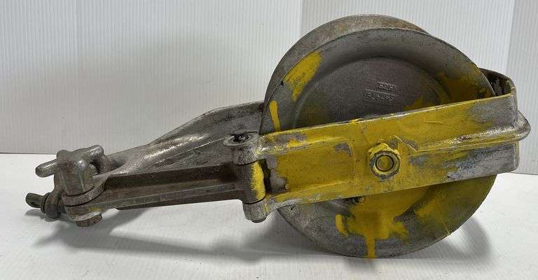 Large aluminum stringing block pulley/snatch block, 18"H, used ...