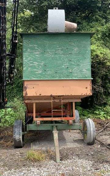 This item Selling ABSOLUTE! ~~~ Gravity Wagon with Corn Screening Box ...