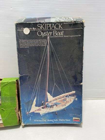 (3) Older models, includes: One- 25" Chris Craft Runabout; One ...