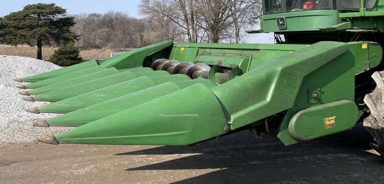 John Deere 643 Corn Head, Like New Poly Snouts, Good Chains and Rolls ...