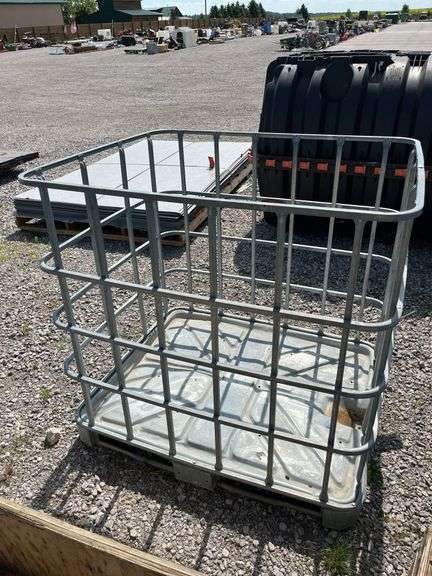 275-Gallon tote, cage only, 40" x 48" x 46" - Albrecht Auction Service