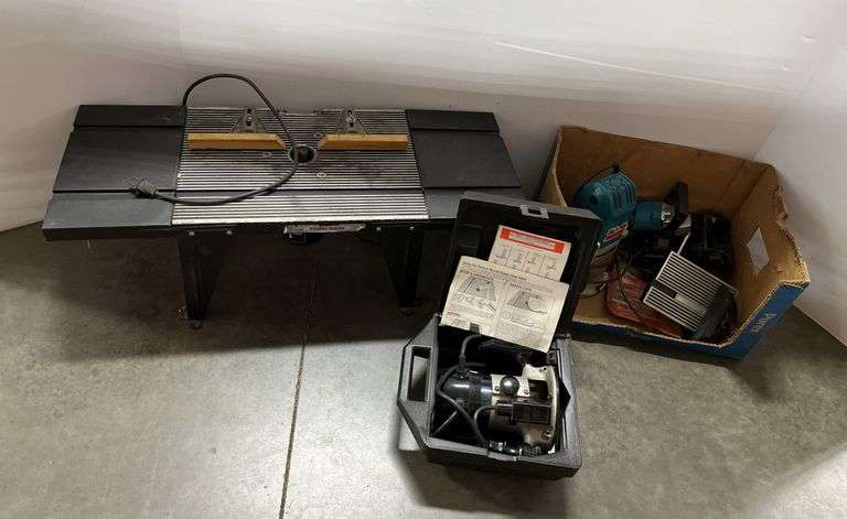 (4) Woodworking tools, includes: 1/2" electric router 3612BR; 4 ...