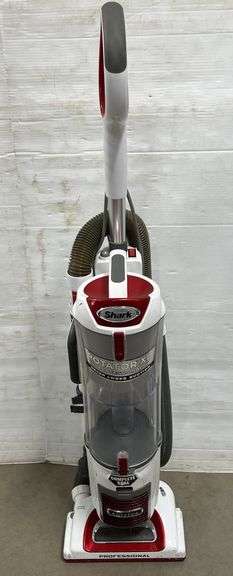 Shark Rotator XL Professional vacuum, works well - Albrecht Auction Service