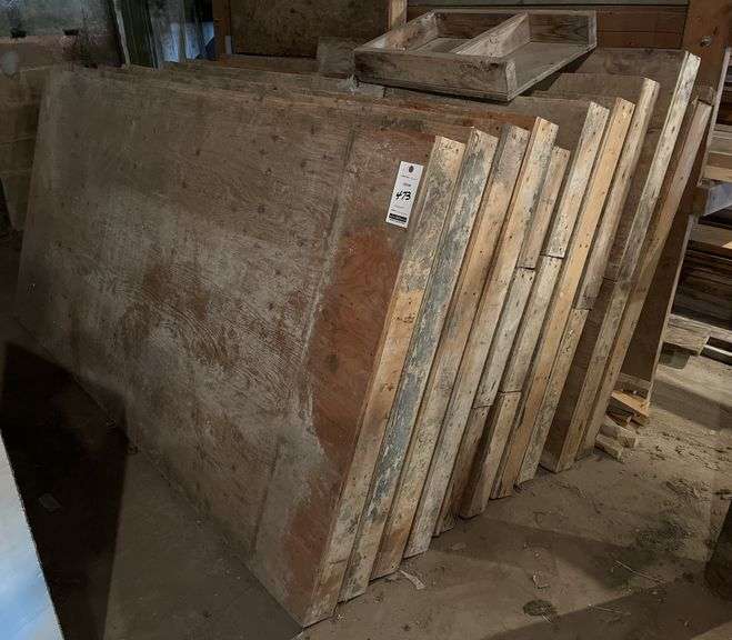 (8) Concrete Forms, Large and Small Quantity - Albrecht Auction Service