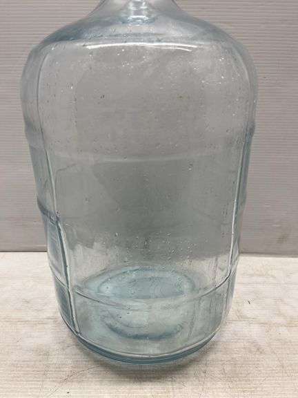 5-Gallon glass bottle - Albrecht Auction Service