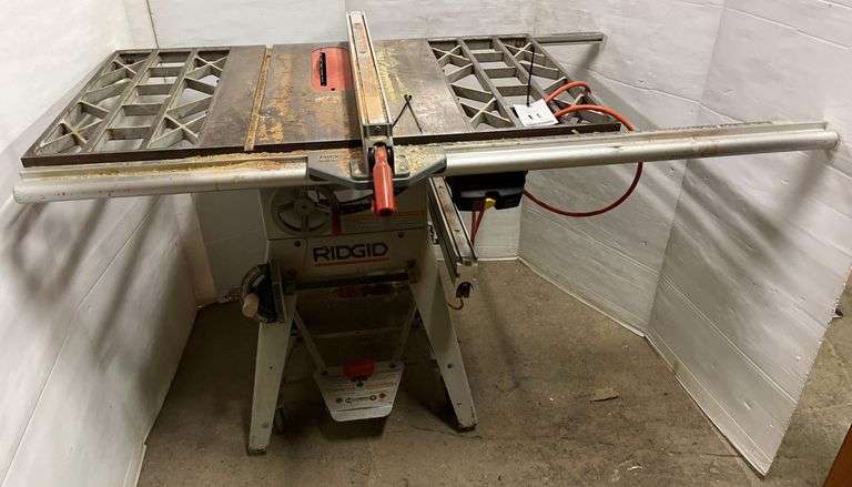 Ridgid 10" Contractor Table Saw, Model TS24241 with (2) Guides ...