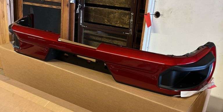 Chevy/GMC HD 2500/3500 rear bumper, fits 2020-current, volcanic red ...