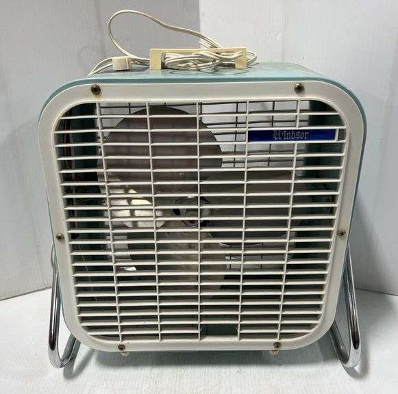 Windsor box fan, 14" x 14", missing one bar in grid, works great ...