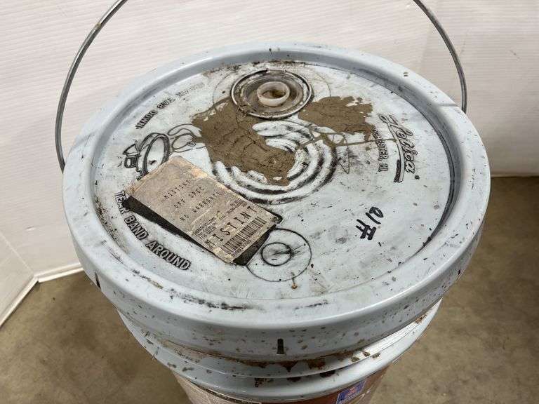 Sherwin Williams 5-gallon A100 exterior paint, new, mistint - Albrecht ...