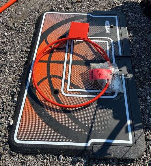 Basketball backboard hoop/net with hardware - Albrecht Auction Service