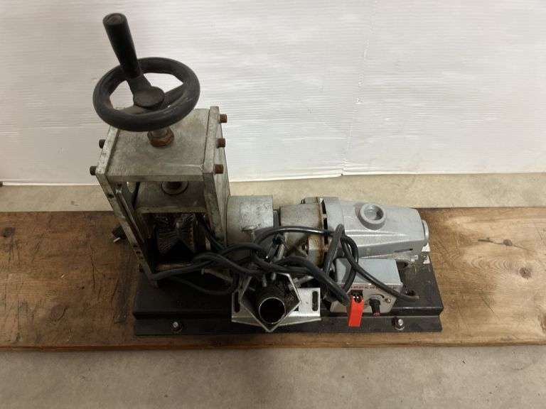 CopperMine table top wire stripping machine, strips up to 2 1/4" cable ...
