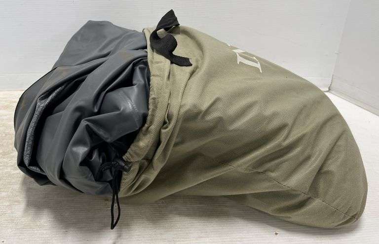 Intex blow-up air mattress, great - Albrecht Auction Service