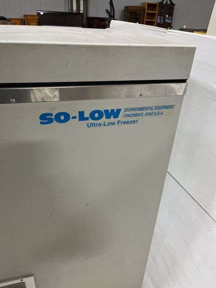 Cryogenic so-low freezer, 120°F, 57"W x 26 1/2"D x 47"H, good ...