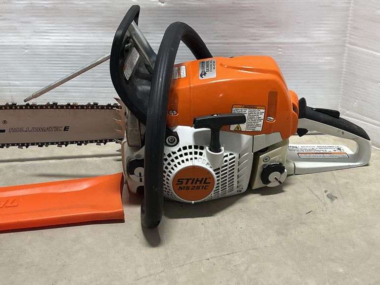 STIHL chainsaw MS251C easy start, has only been used to clear 1/8" soft ...