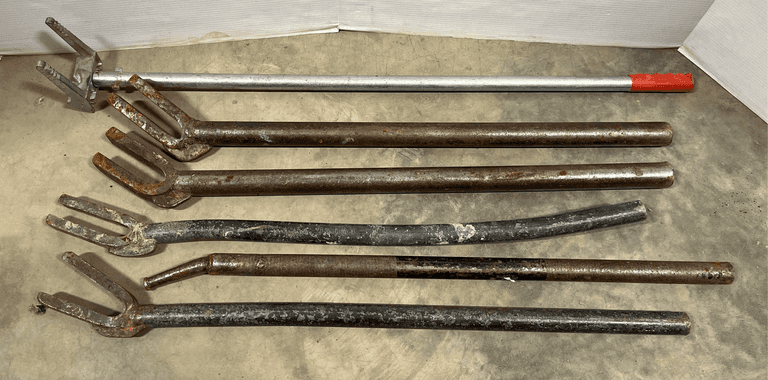 (6) Leverage winch bars, 30", fair - Albrecht Auction Service