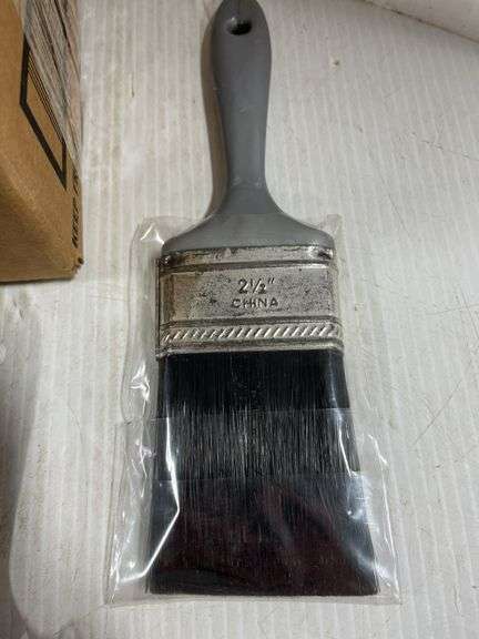 (10) Paint brushes, 2 1/2", new - Albrecht Auction Service