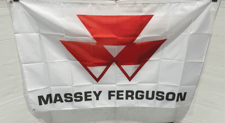 "Massey Ferguson" flag, 3' x 5', new - Albrecht Auction Service