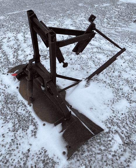 Farmall cub plow, 54"W, fair - Albrecht Auction Service