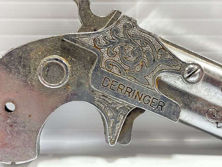 (4) Cap guns, Derringer, 3 1/2"L, good - Albrecht Auction Service