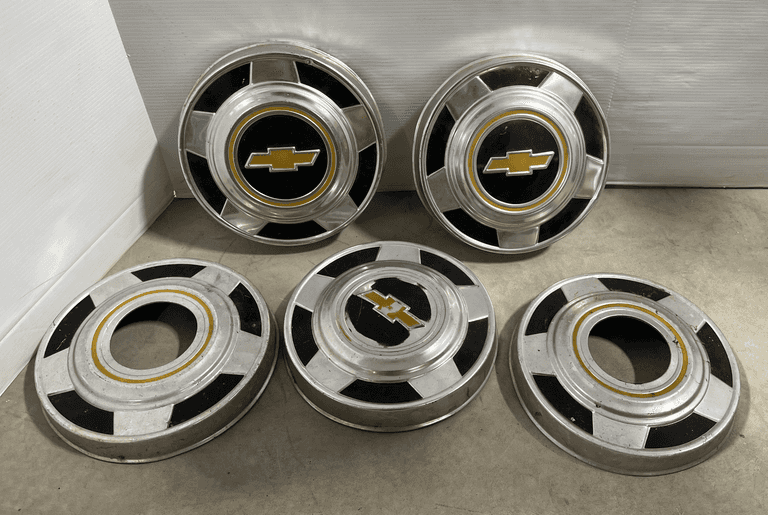 (5) Chevrolet L10 or K10 hubcaps, include: 3-regular centers, 2- for ...