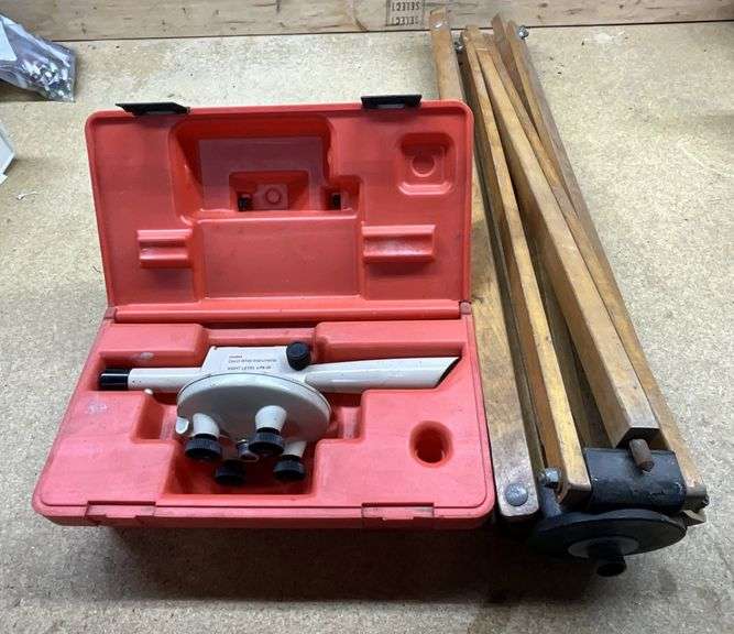 David White sight level tripod with foldable legs, and case, 32"H, good ...