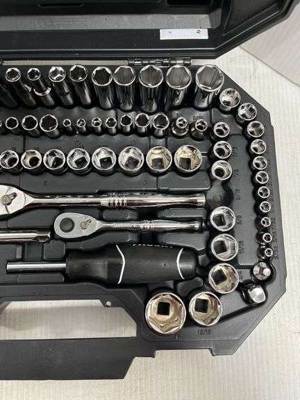 Husky 119-Piece mechanics tool set, 1/4" and 3/8" drive ratchets ...