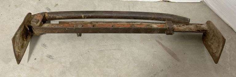 Masonry block carrier, 18"L, fair - Albrecht Auction Service
