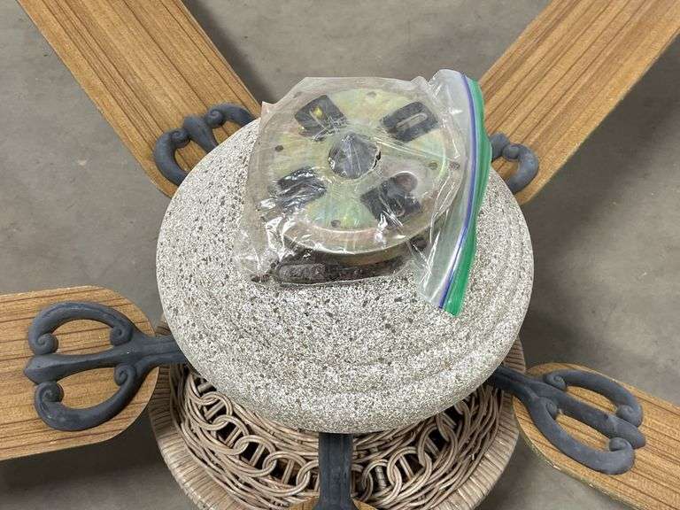 Ceiling Fan, 50"Dia, good - Albrecht Auction Service