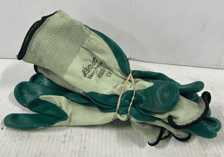 (3) Pairs of Nitri-Flex Lite gloves - Albrecht Auction Service