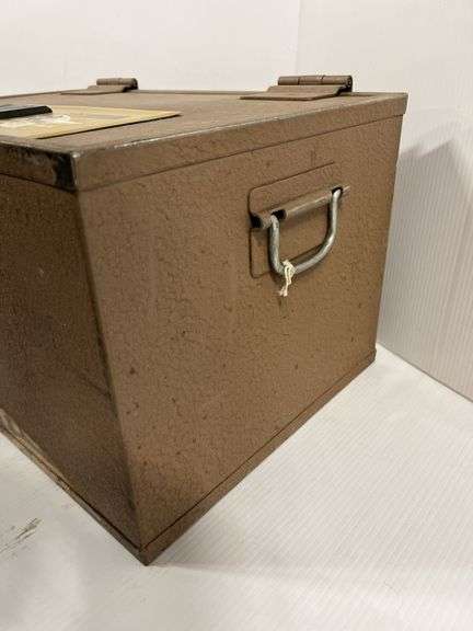 Safe-T-Vault, older Meilink Hercules, two-handle fireproof insulated ...